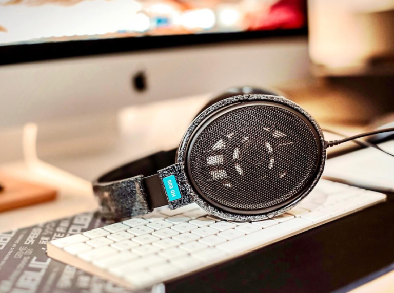 Cuffie Aperte o Chiuse: Scopriamo Le Differenze Principali