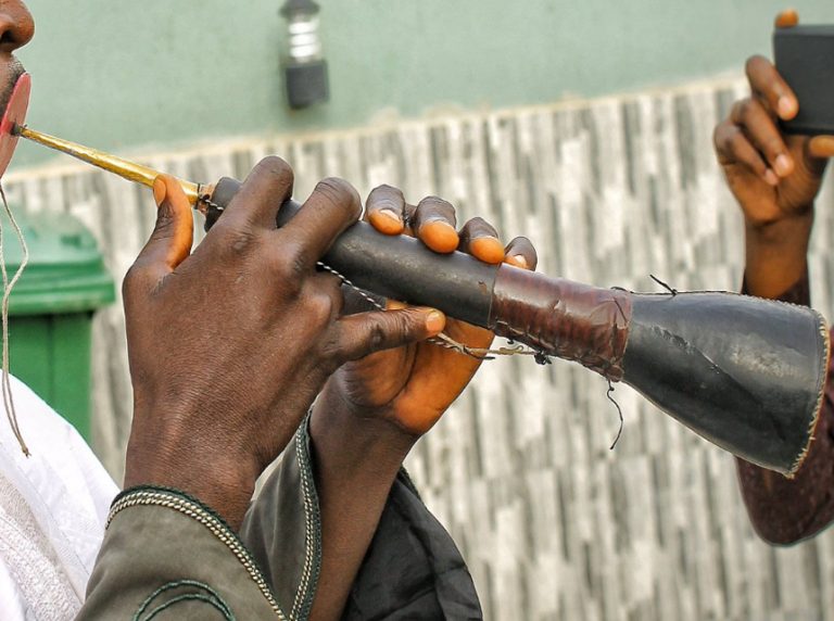 Strumenti Musicali Africani Tipici: a Fiato, a Percussione, a Corda
