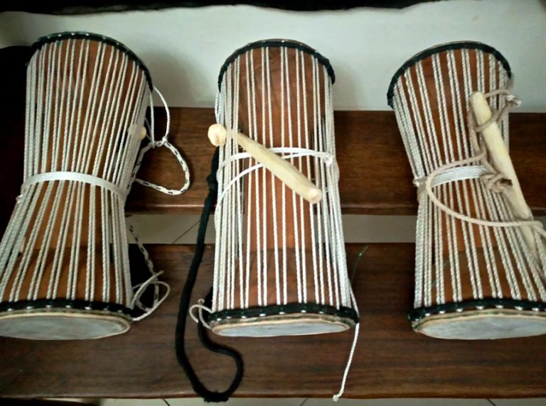 Strumenti Musicali Africani Tipici: a Fiato, a Percussione, a Corda